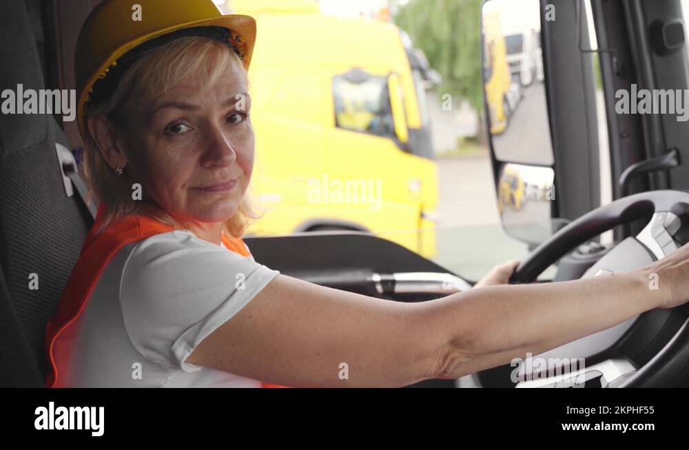 Lorry cabin Stock Videos & Footage - HD and 4K Video Clips - Alamy