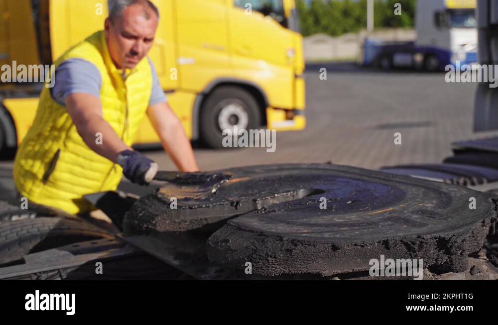 Truck trailer coupling Stock Videos & Footage - HD and 4K Video Clips ...