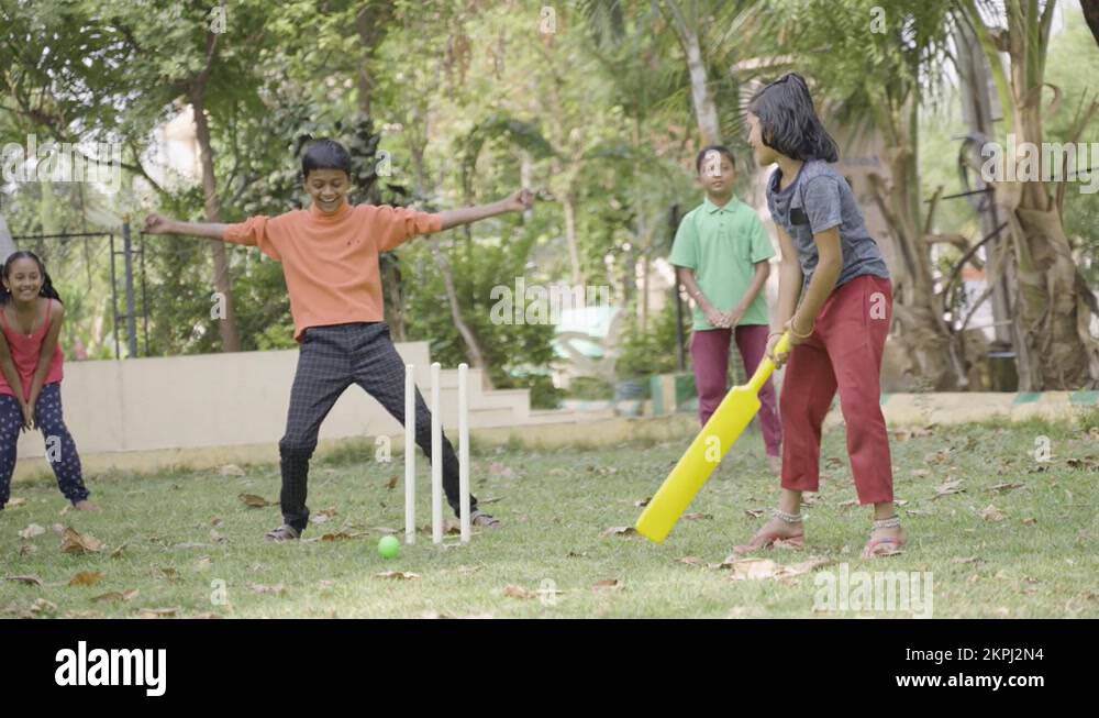 Indian kids playing cricket Stock Videos & Footage - HD and 4K Video ...