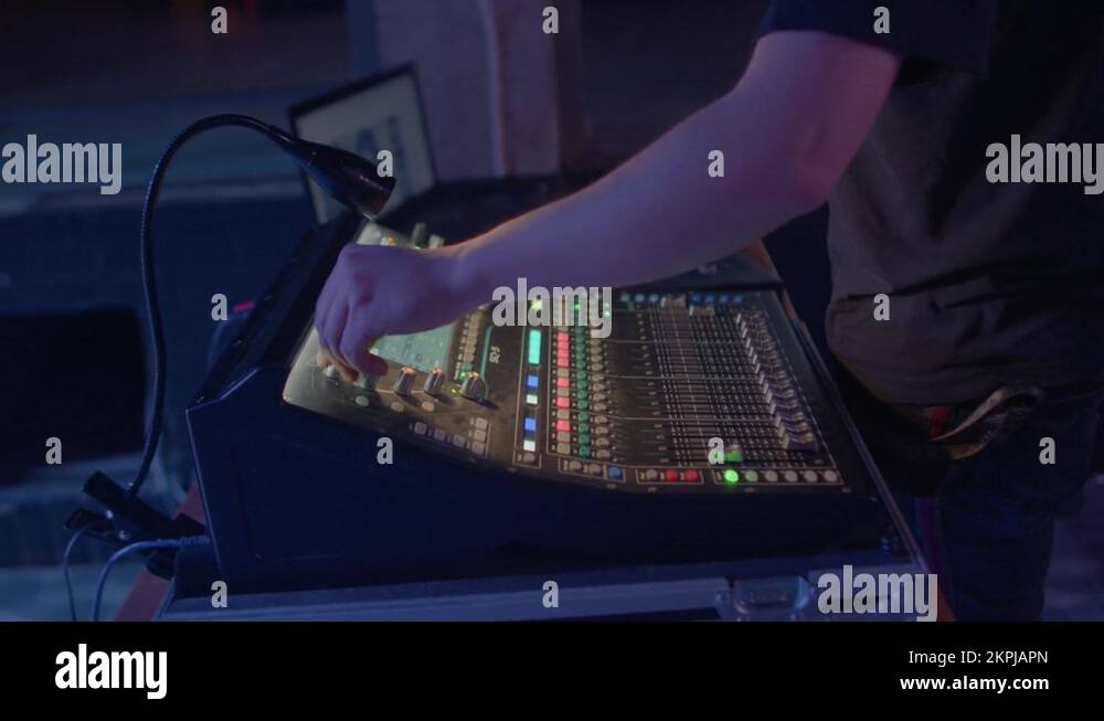 Power operator Stock Videos & Footage - HD and 4K Video Clips - Alamy