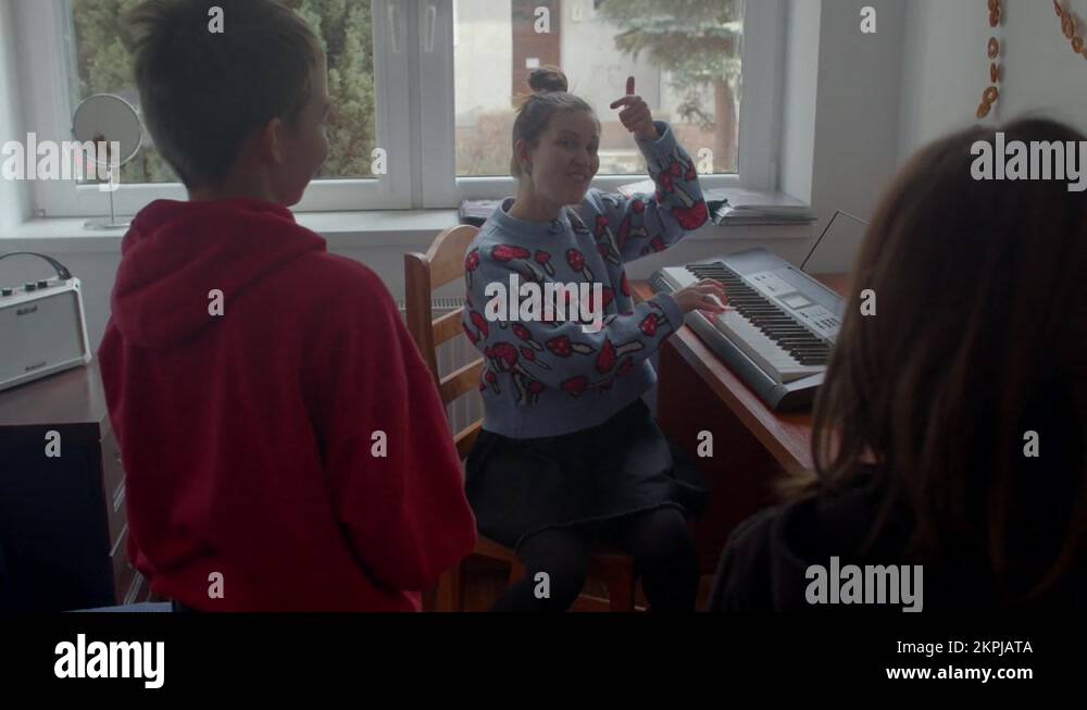 Teaching kids voice Stock Videos & Footage - HD and 4K Video Clips - Alamy
