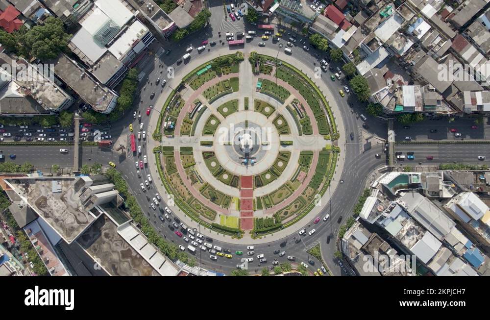 Roundabout traffic in busy city Stock Videos & Footage - HD and 4K ...