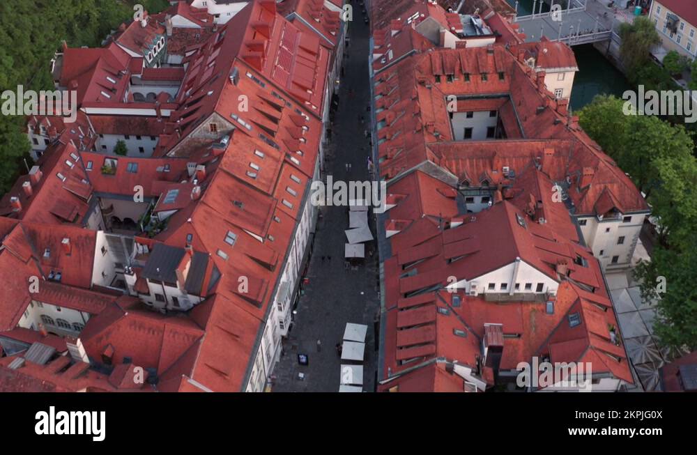 Roofed street Stock Videos & Footage - HD and 4K Video Clips - Alamy
