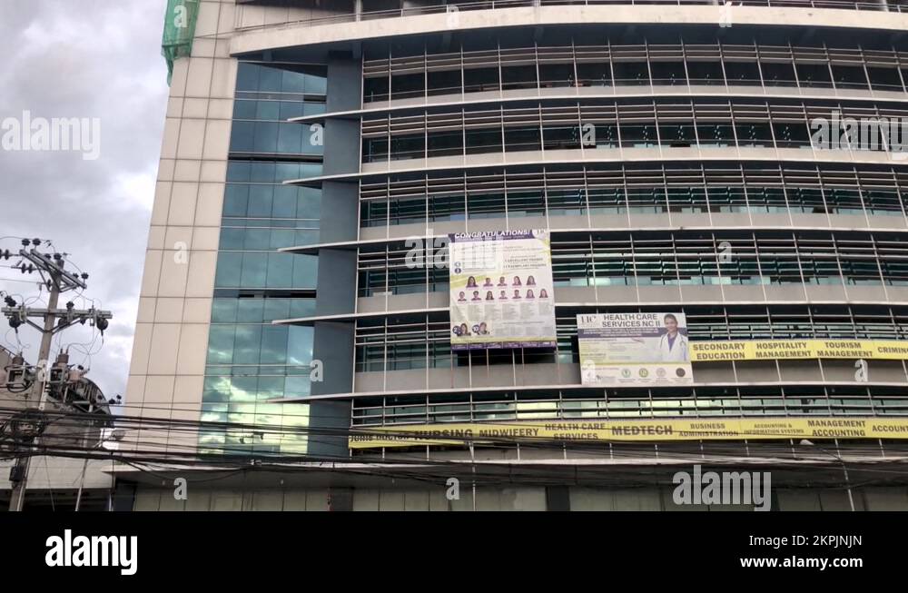 College city campus Stock Videos & Footage - HD and 4K Video Clips - Alamy