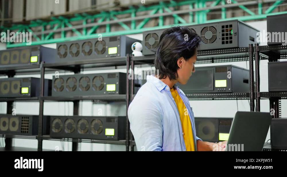 Crypto machine Stock Videos & Footage - HD and 4K Video Clips - Alamy