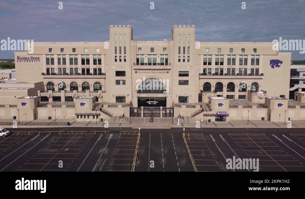 Bill family stadium Stock Videos & Footage - HD and 4K Video Clips - Alamy