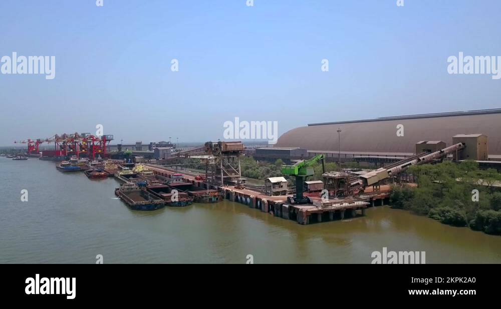 Shipyard india Stock Videos & Footage - HD and 4K Video Clips - Alamy