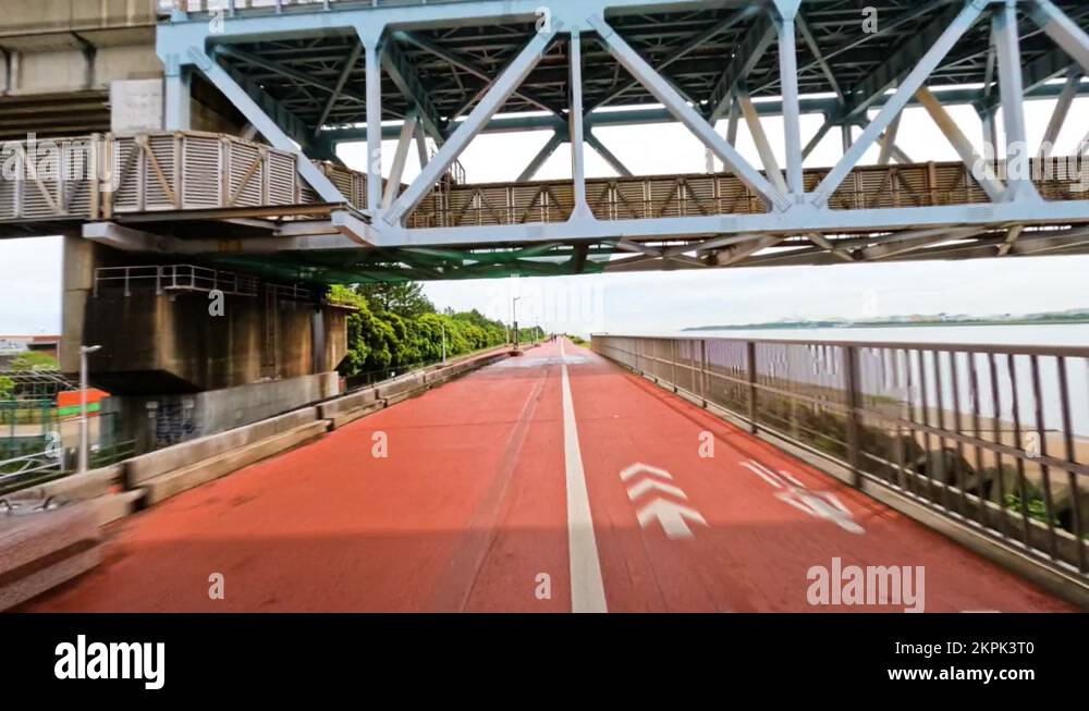 4k Time lapse from a cyclist prespective, rides under bridges on a ...