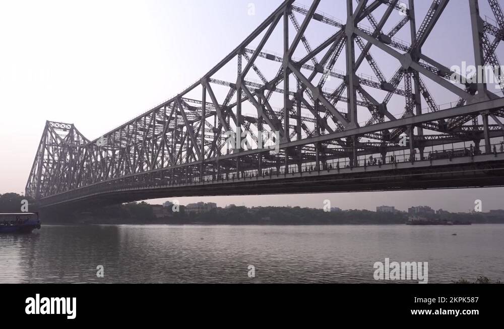 Howrah Bridge is a continental bridge built in 1943. One and a half ...