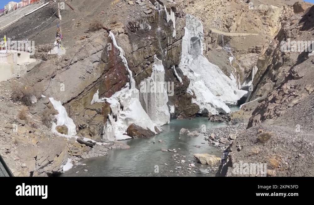 Spiti in winter Stock Videos & Footage - HD and 4K Video Clips - Alamy