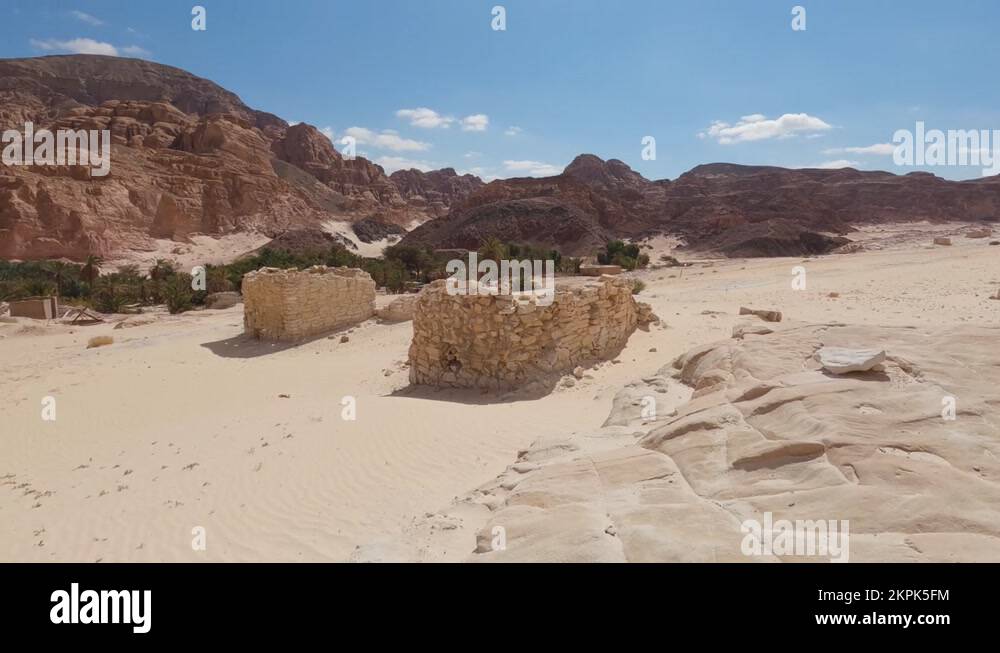 Labyrinth of rocks Stock Videos & Footage - HD and 4K Video Clips - Alamy