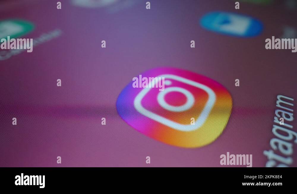 Instagram app icon Stock Videos & Footage - HD and 4K Video Clips - Alamy
