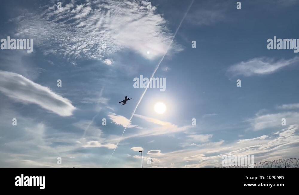 Berlin: A passenger jet takes off from Berlin Brandenburg Airport BER ...
