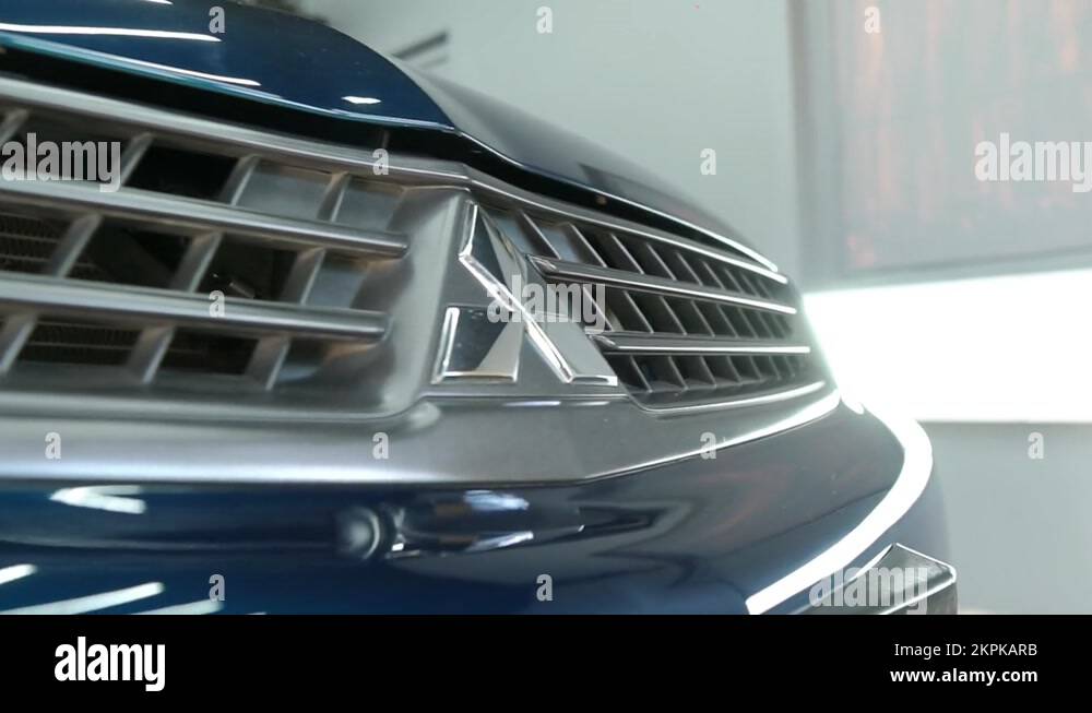 Front grill view Stock Videos & Footage - HD and 4K Video Clips - Alamy