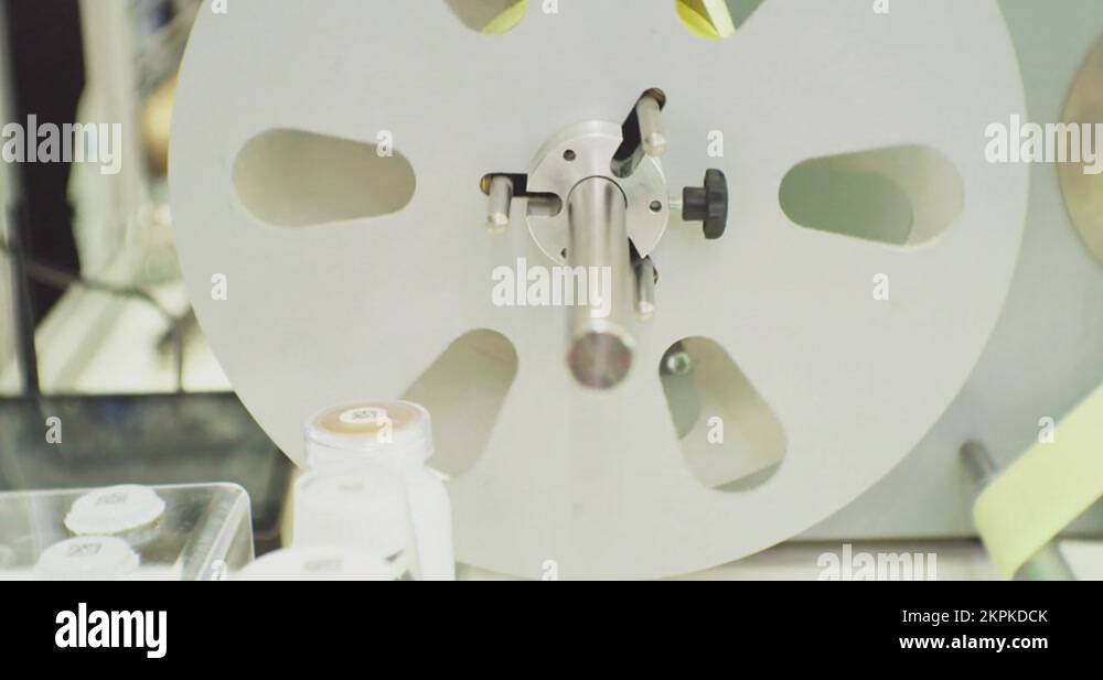 Labelingmachine Stock Videos & Footage - HD and 4K Video Clips - Alamy