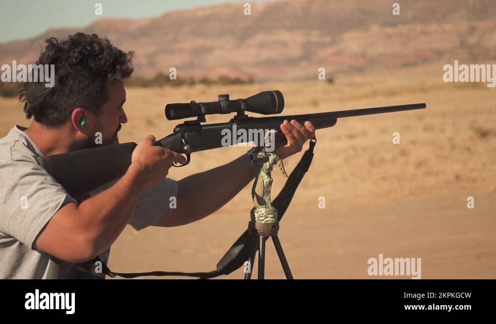 Desert hunter Stock Videos & Footage - HD and 4K Video Clips - Alamy