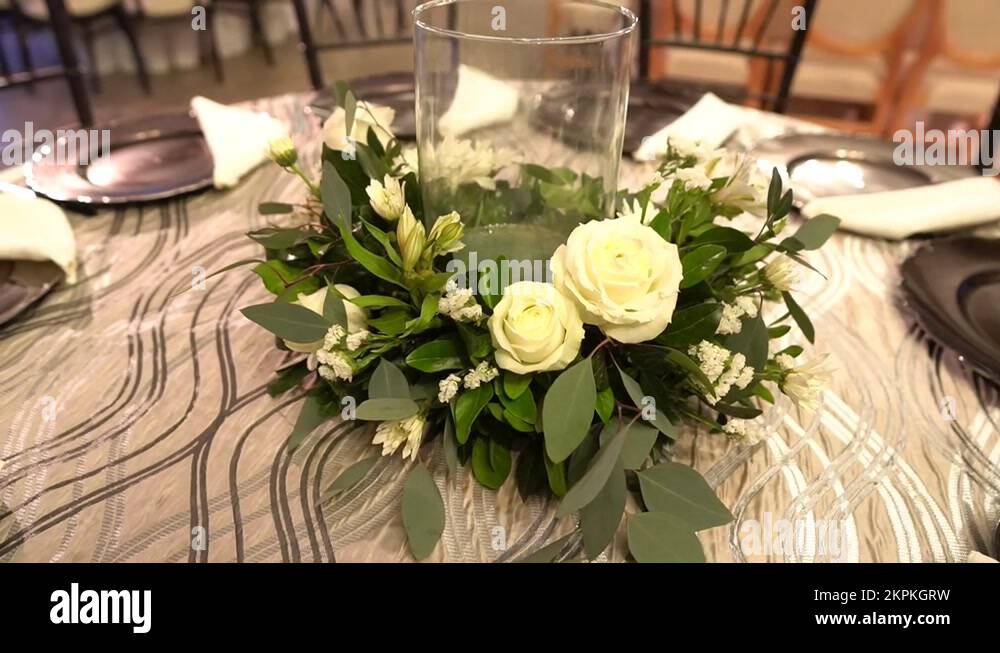 Flower centerpiece Stock Videos & Footage - HD and 4K Video Clips - Alamy