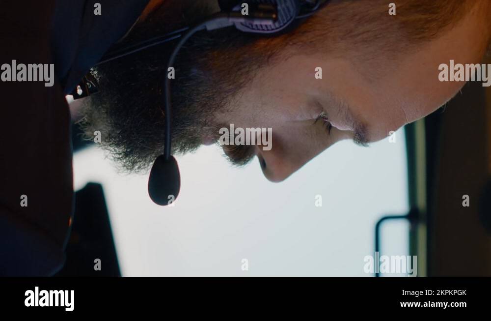 Captain pilot Stock Videos & Footage - HD and 4K Video Clips - Alamy