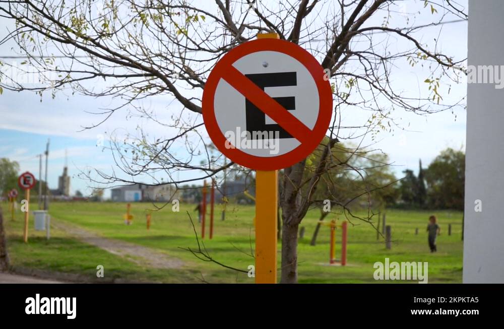Spanish no parking sign Stock Videos & Footage - HD and 4K Video Clips ...