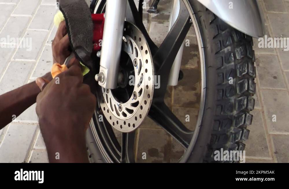 Brake pump Stock Videos & Footage - HD and 4K Video Clips - Alamy