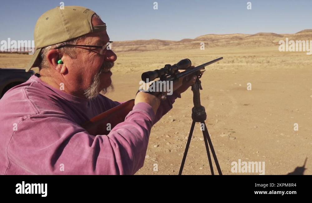 Desert gun shooting Stock Videos & Footage - HD and 4K Video Clips - Alamy