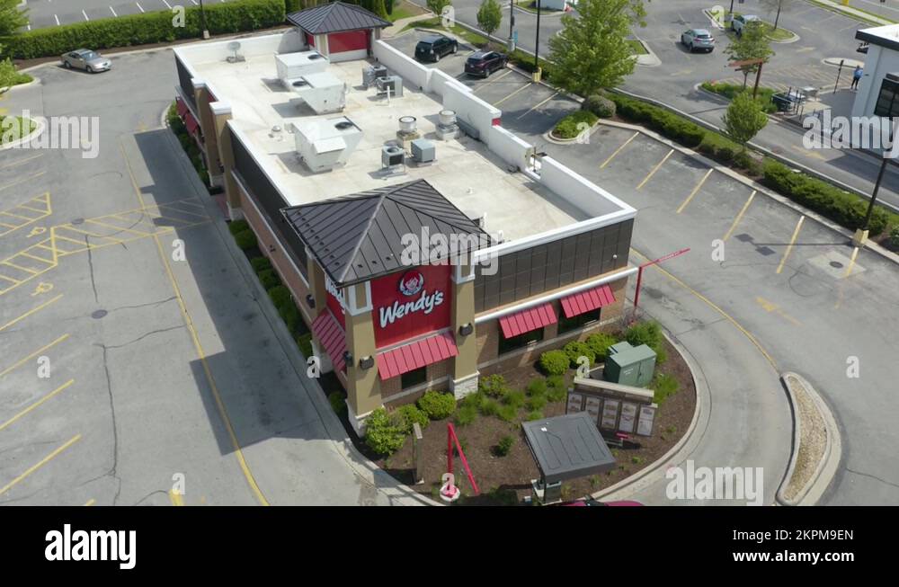 Wendys drive through Stock Videos & Footage - HD and 4K Video Clips - Alamy