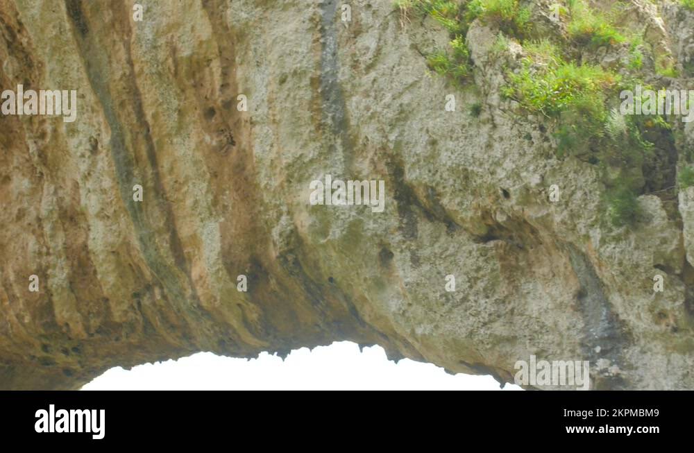 Arco monumental arch Stock Videos & Footage - HD and 4K Video Clips - Alamy