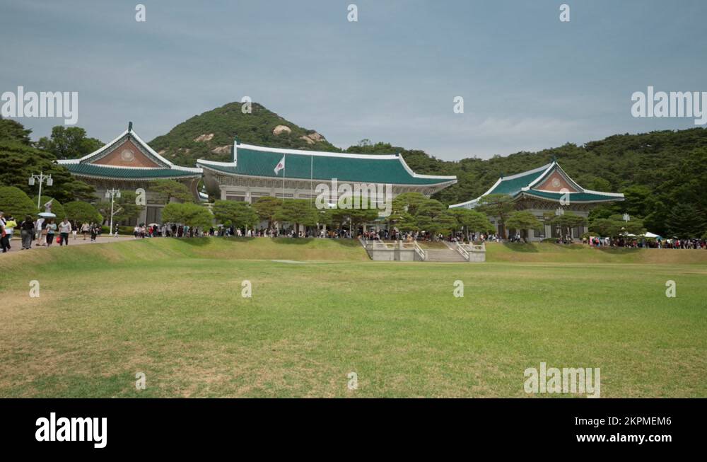 Cheong Wa Dae, also known as the Blue House, was the executive office ...