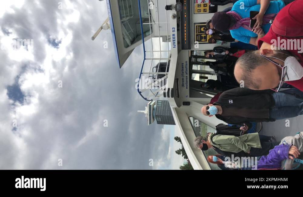 Tram vertical Stock Videos & Footage - HD and 4K Video Clips - Alamy