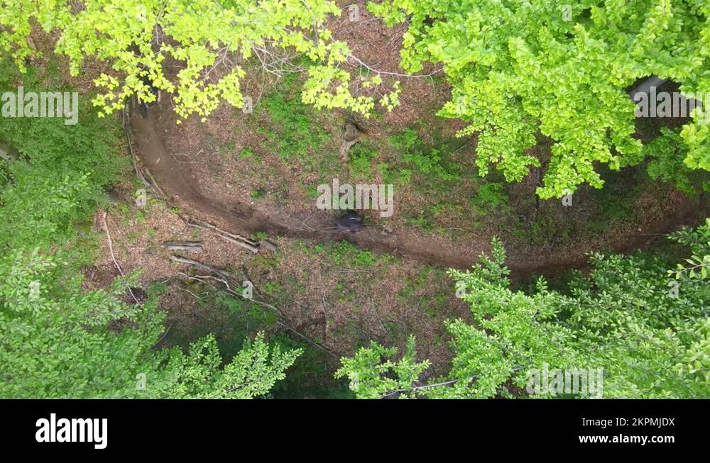 Curved approach Stock Videos & Footage - HD and 4K Video Clips - Alamy