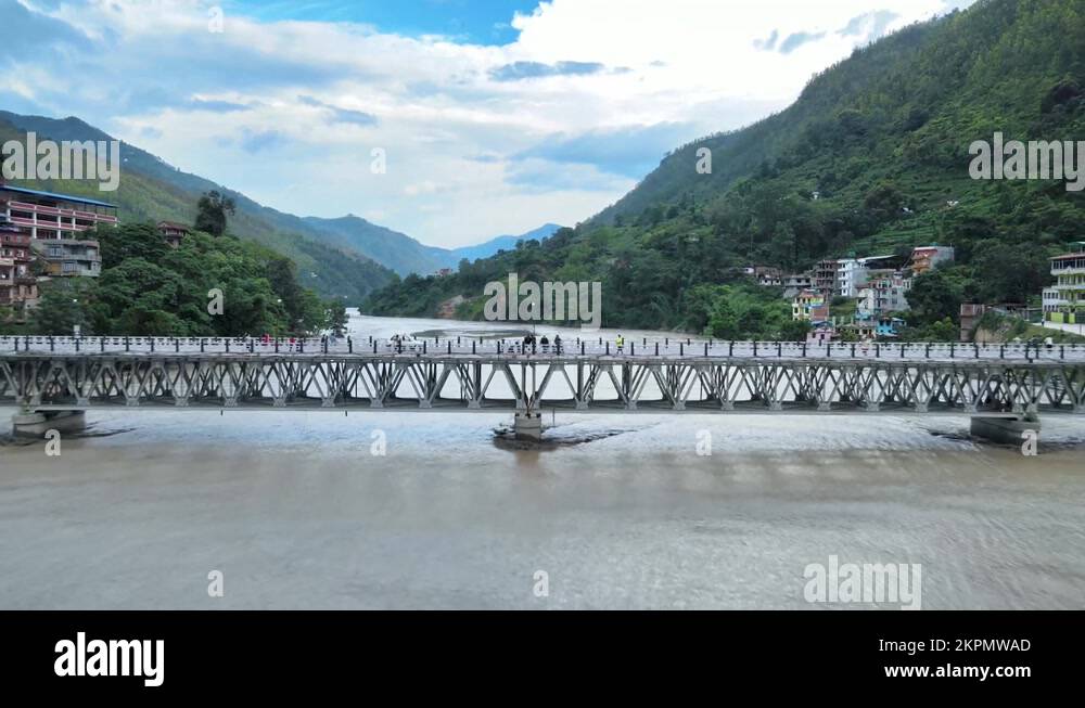 Flood under bridge Stock Videos & Footage - HD and 4K Video Clips - Alamy