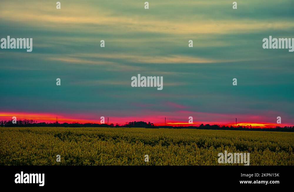 Fiery red sunset sky Stock Videos & Footage - HD and 4K Video Clips - Alamy