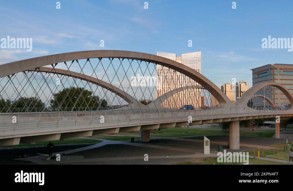 7th street bridge Stock Videos & Footage - HD and 4K Video Clips - Alamy