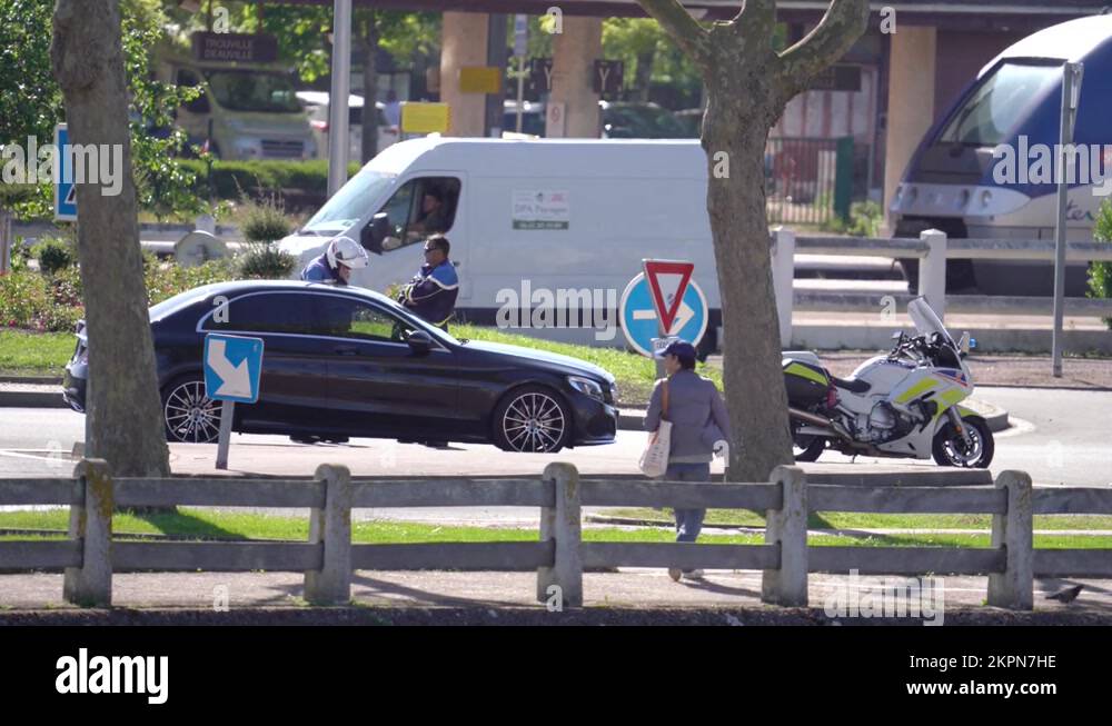 Issue ticket Stock Videos & Footage - HD and 4K Video Clips - Alamy