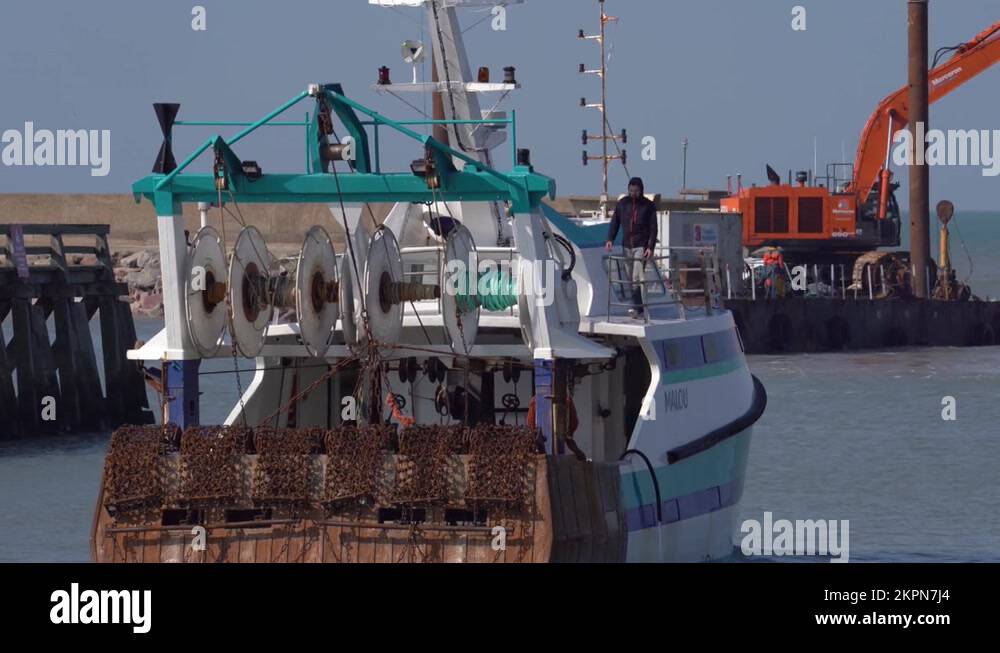 Scallop fisherman Stock Videos & Footage - HD and 4K Video Clips - Alamy