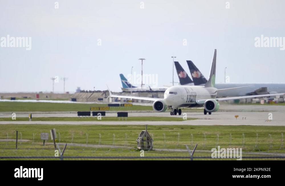 B737 max Stock Videos & Footage - HD and 4K Video Clips - Alamy
