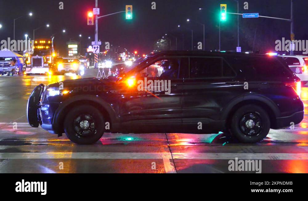 Safety warning lights Stock Videos & Footage - HD and 4K Video Clips ...