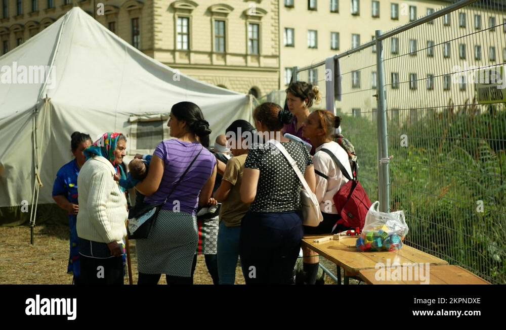 Poor placement Stock Videos & Footage - HD and 4K Video Clips - Alamy