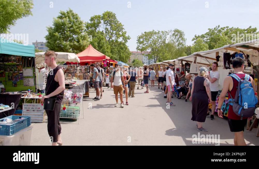 Mauerpark market Stock Videos & Footage - HD and 4K Video Clips - Alamy