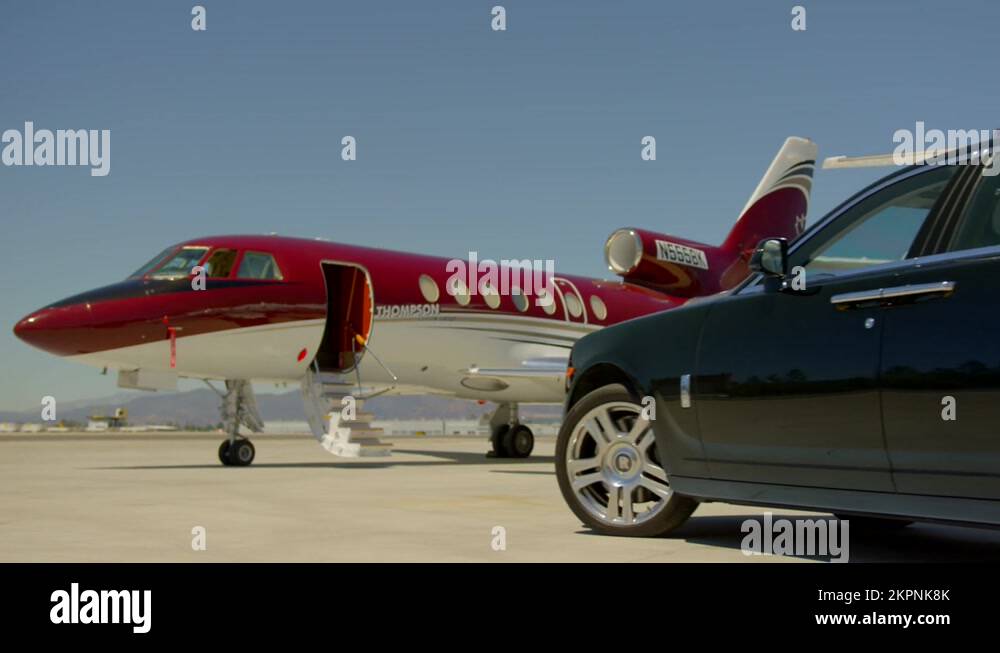 Famous planes Stock Videos & Footage - HD and 4K Video Clips - Alamy