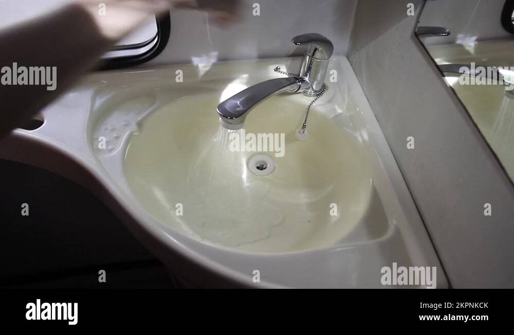 Rv camper vans Stock Videos & Footage - HD and 4K Video Clips - Alamy