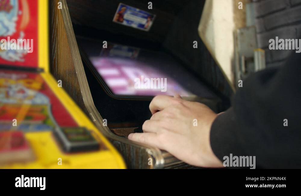 Coin op arcade retro Stock Videos & Footage - HD and 4K Video Clips - Alamy