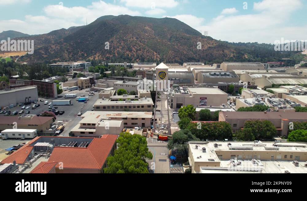 Warner bros water tower at warner bros studios Stock Videos & Footage ...