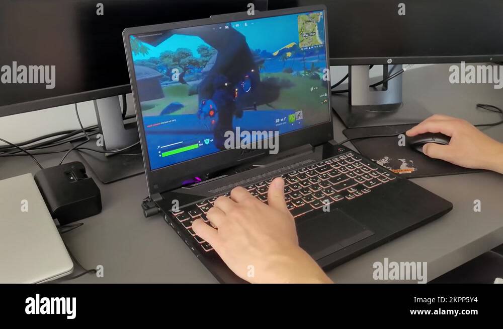 Gaming laptop Stock Videos & Footage - HD and 4K Video Clips - Alamy