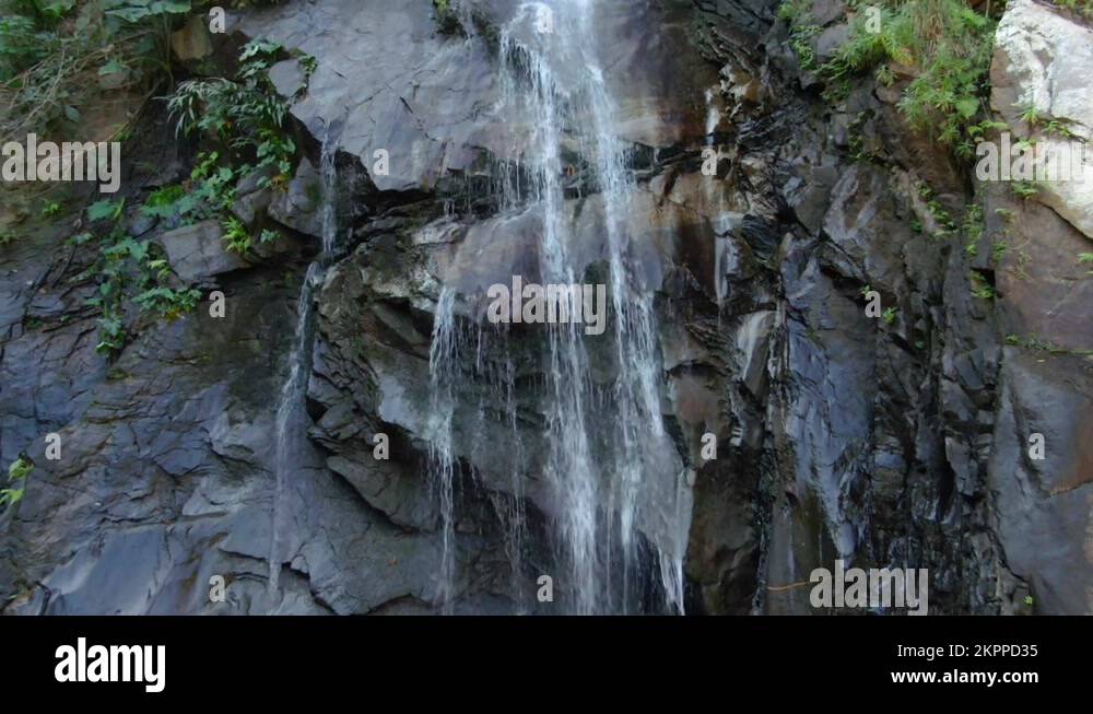 Tropical Waterfall Cascading On Rocky Boulder In Yelapa. Cascada de ...