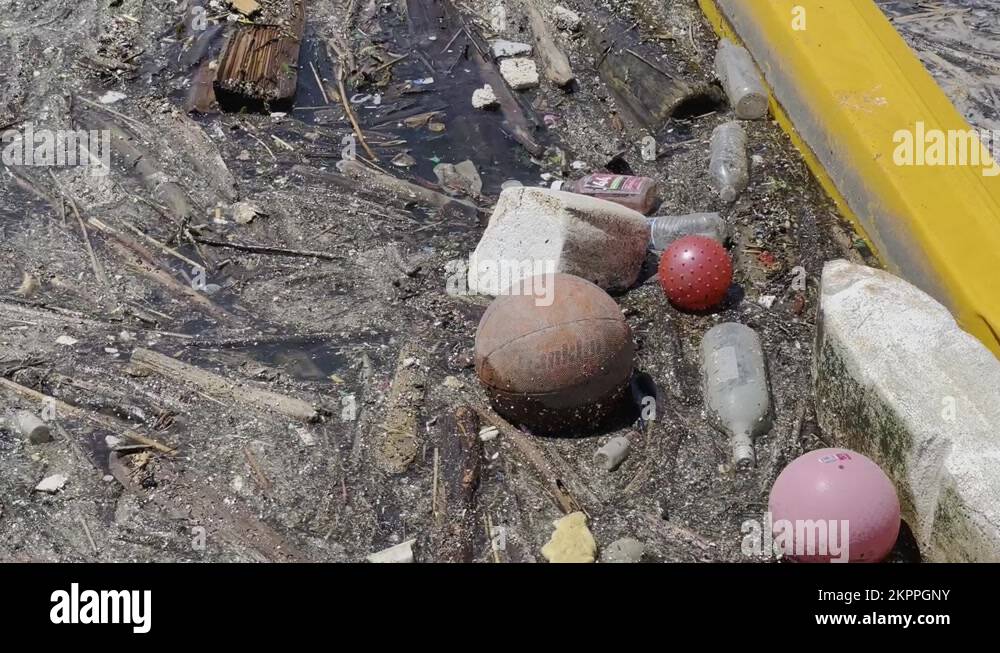 Floating boom Stock Videos & Footage - HD and 4K Video Clips - Alamy