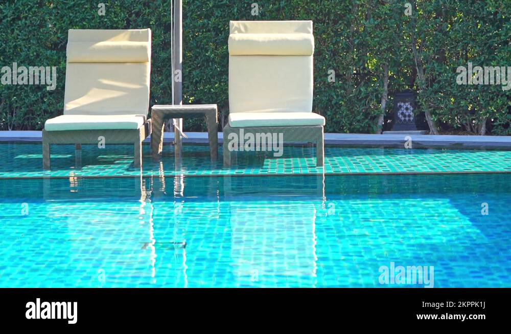 Object in shallow water Stock Videos & Footage - HD and 4K Video Clips ...