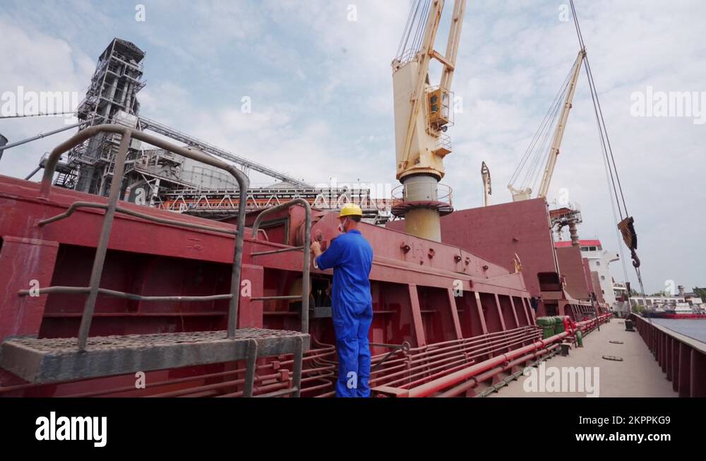 Sea seafarer Stock Videos & Footage - HD and 4K Video Clips - Alamy