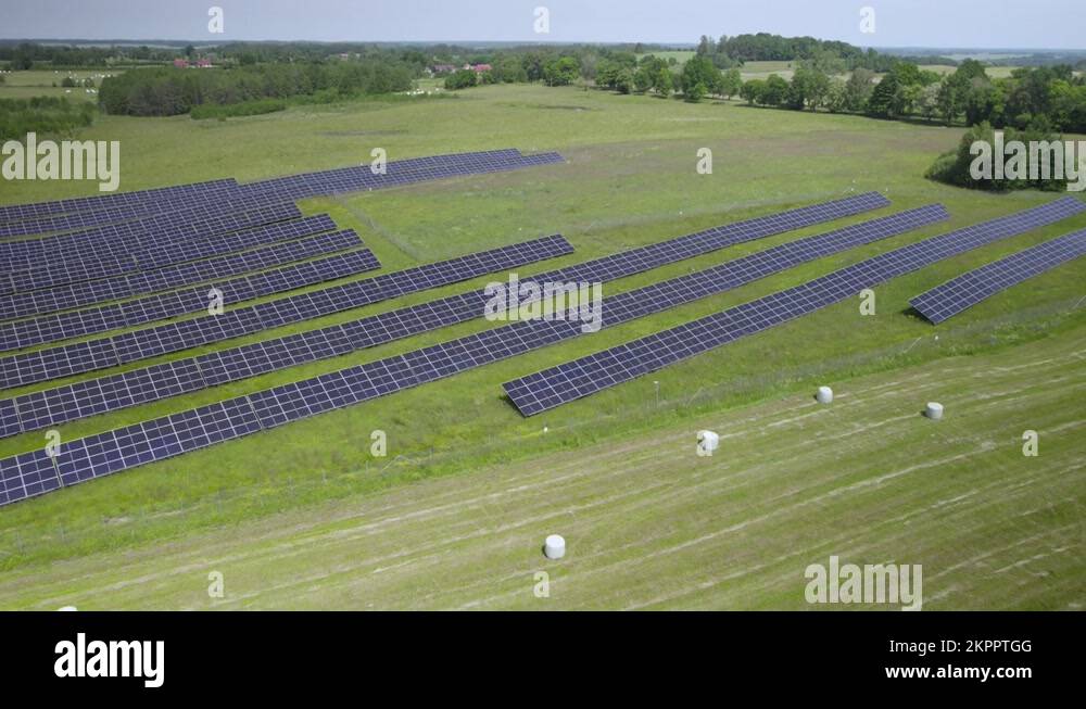 Solar panel array farm Stock Videos & Footage - HD and 4K Video Clips ...