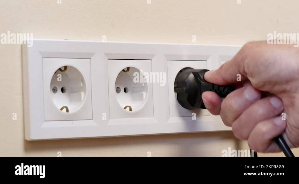Domestic socket Stock Videos & Footage - HD and 4K Video Clips - Alamy